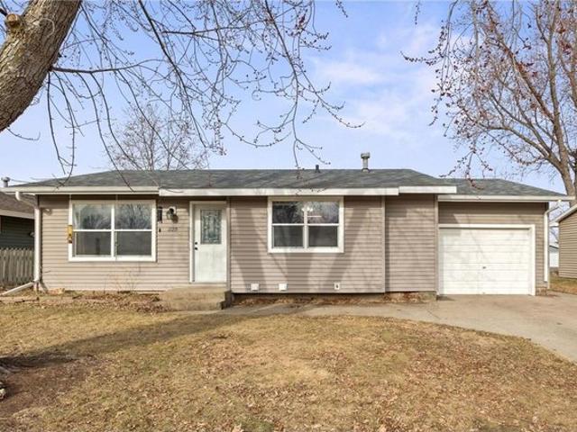 1129 35th Ave N, Saint Cloud, MN 56303