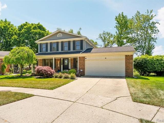 11203 Waverly Dr, Plymouth, MI 48170