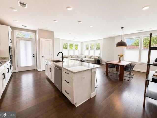 11200 Reston Station Blvd Apt 208, Reston, VA 20190