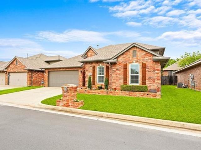 11201 Arbor Lake Dr, Oklahoma City, OK 73170