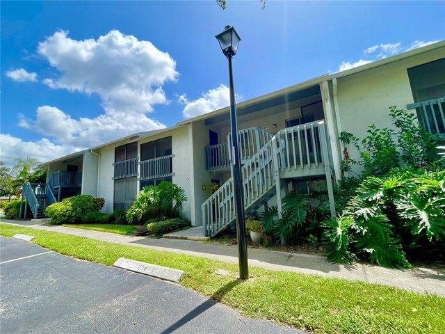 11201 nd Ave Apt 234, Largo, FL 33778