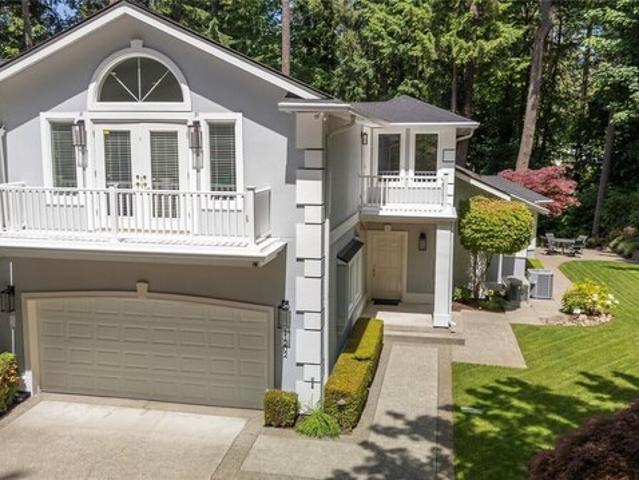 11202 Greystone Dr SW, Lakewood, WA 98499
