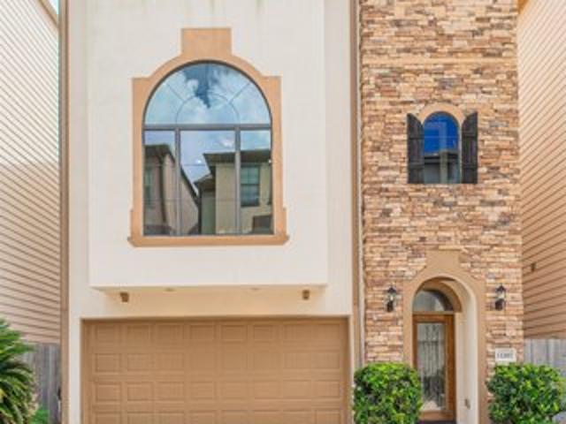 11207 Tramonto Dr, Houston, TX 77042