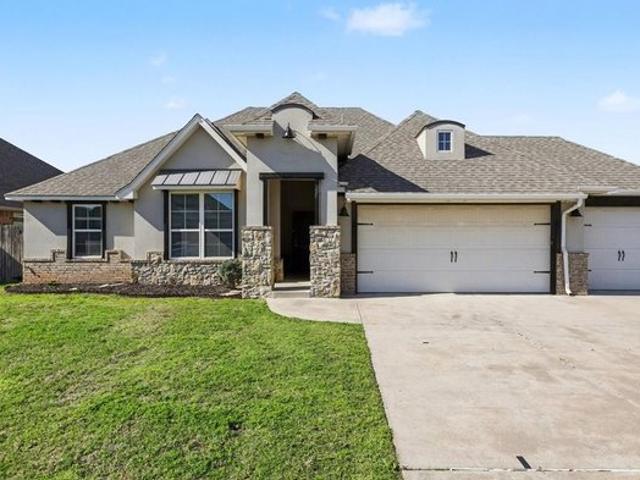 11205 SW 41st Ter, Mustang, OK 73064