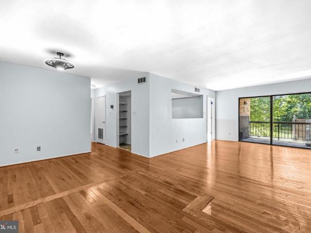 11206 Cherry Hill Road # 204