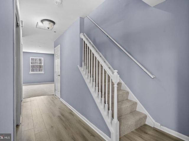 11206 Hannah Way # 4