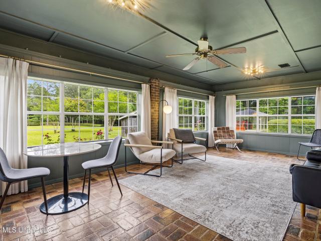 11208 Hillside Hollow Road