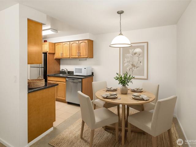 11208 NE 68th # 114