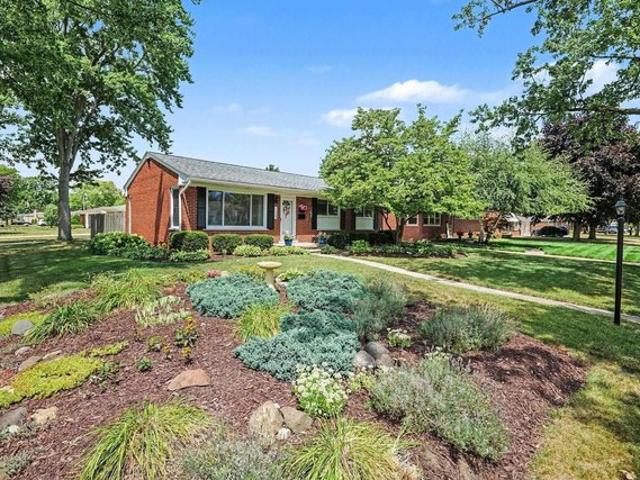 11209 Erdmann Rd, Sterling Heights, MI 48314