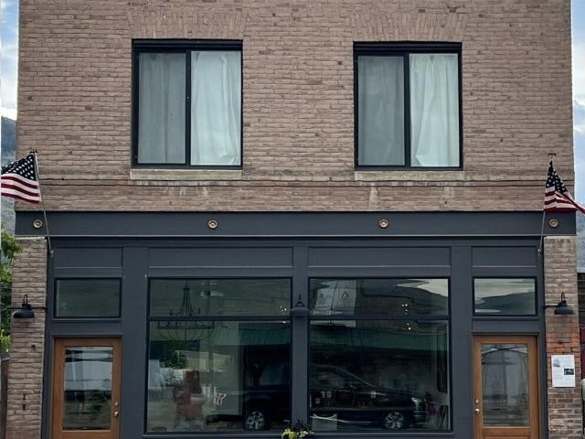 1118 Main Street