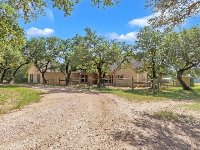 1120 Meadow Ridge Dr