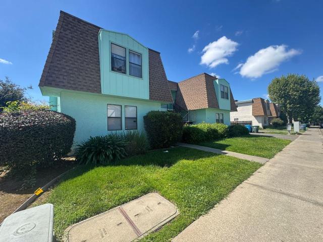 1120 Melton Dr 2 Bedroom Apartment for Rent at 1120 Melton Dr, Yuba City, CA 95991