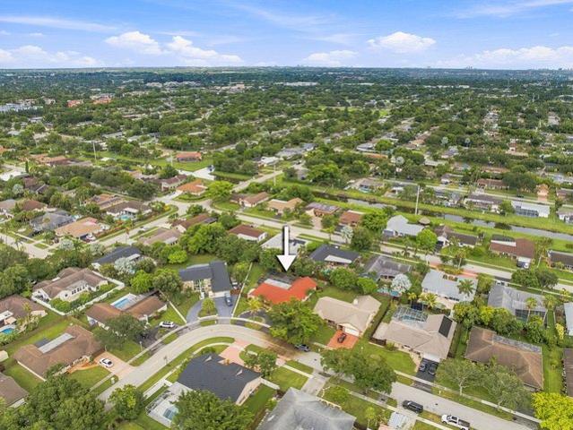1120 NW 77th Ave, Plantation, FL 33322