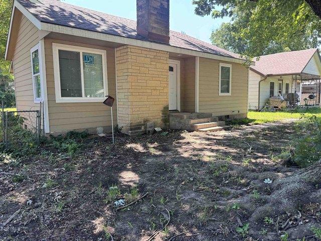 1120 N C St, Arkansas City, KS 67005