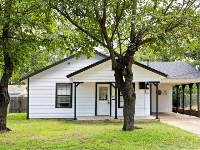 1120 N Chamberlain St, Stephenville, TX 76401