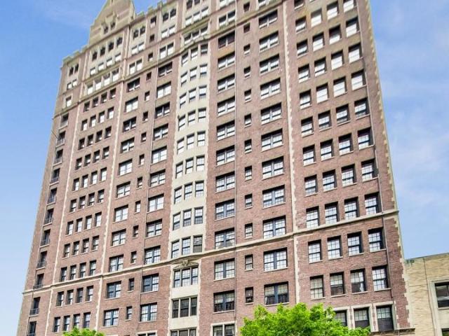 1120 N Lake Shore Drive # 16B