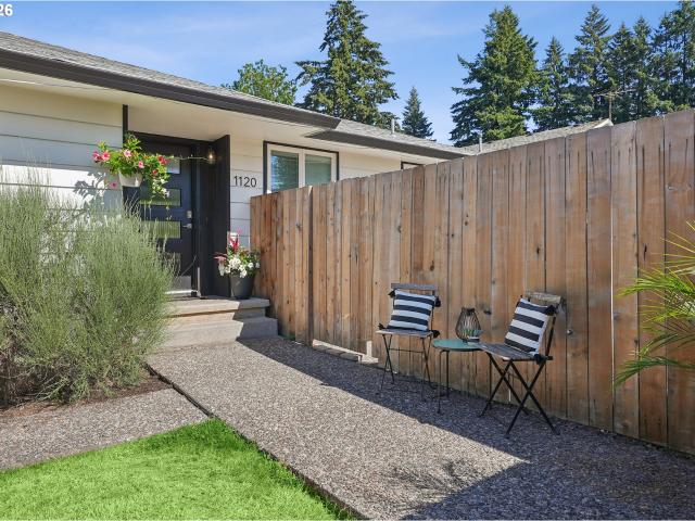 1120 NE 162ND AVE