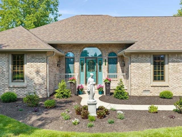 1120 Buttonwood Court