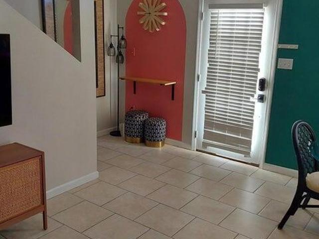 1120 Century Oaks