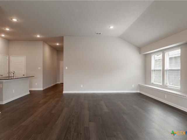 1120 Eagle Crossing