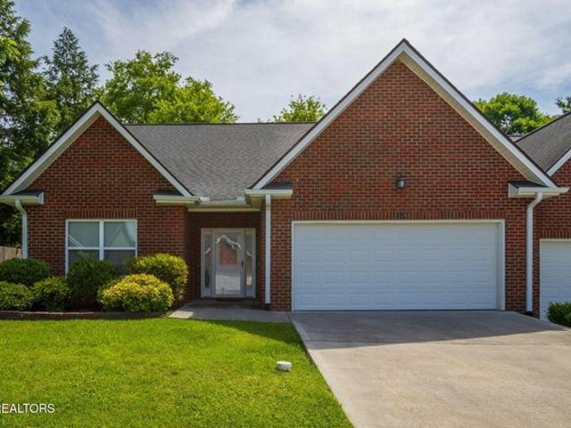 1120 Fellin View Way, Sevierville, TN 37876