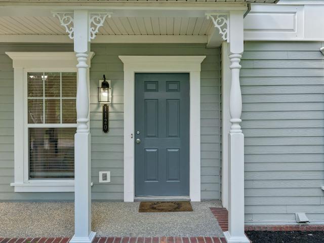 1120 Hudson Ln