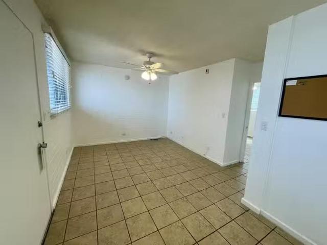 1120 Hassinger St 207 1 1120 Hassinger St #1