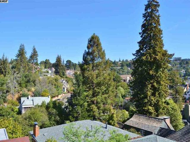 1120 Hollywood Ave Apt 1, Oakland, CA 94602