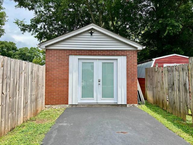 1120 Jones Drive