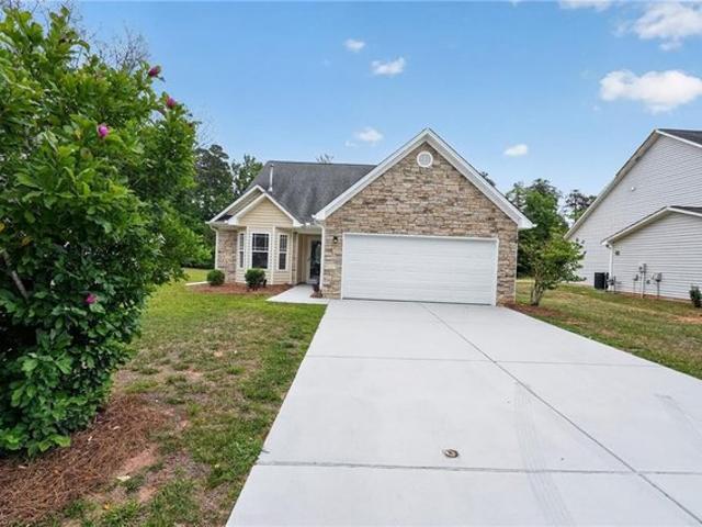 1120 Kinnan Dr, Burlington, NC 27217