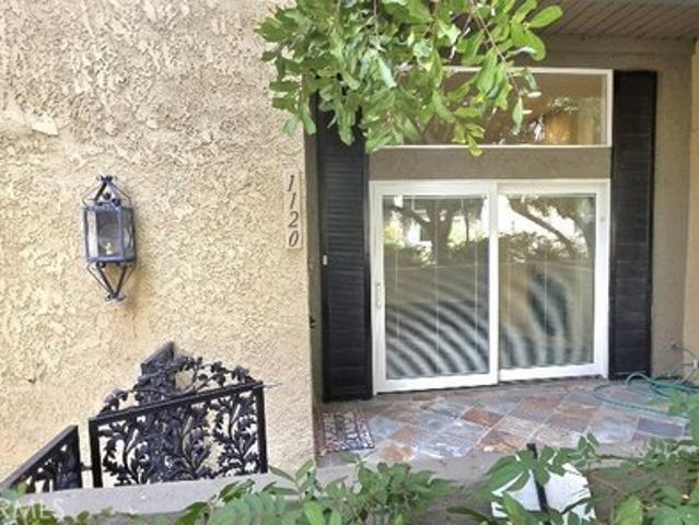 1120 Palo Verde Ave, Long Beach, CA 90815