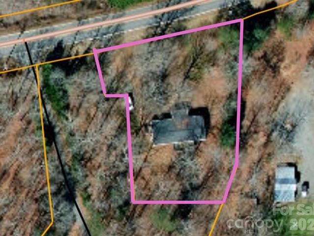 1120 Sandy Plains Rd, Tryon, NC 28782