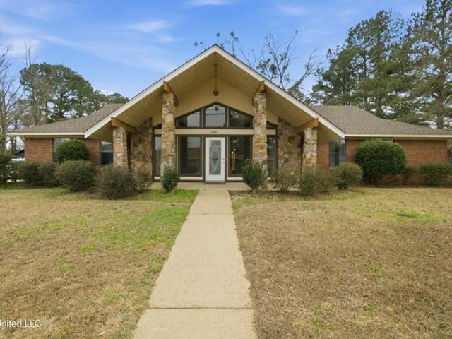 1120 SE 4th St, Magee, MS 39111