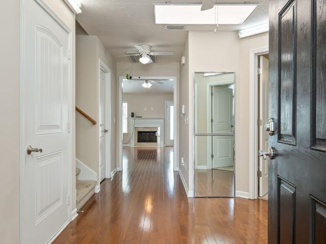 1120 Silvermoon Dr