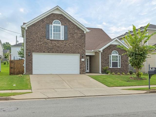 1120 Silvermoon Dr, Antioch, TN 37013