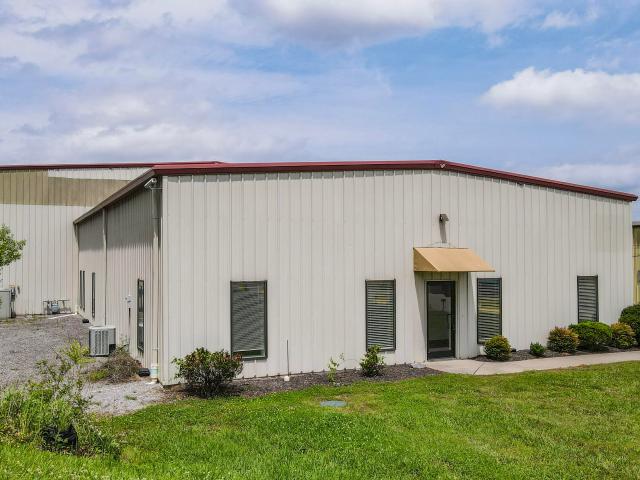 1120 Urbane Road NE