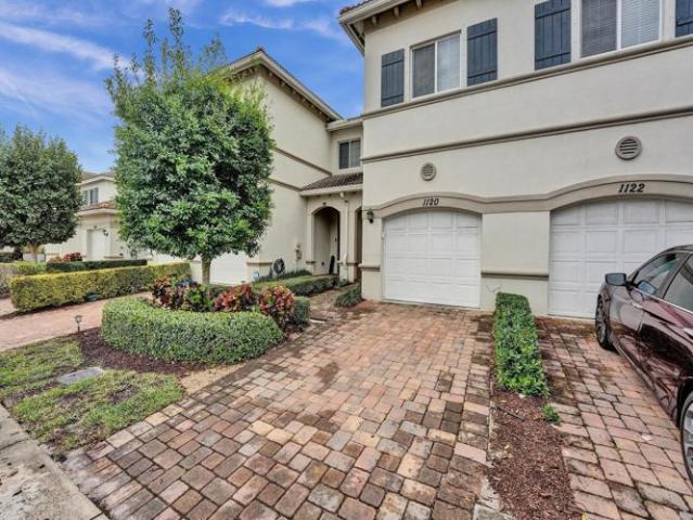 1120 Vermilliion Dr, Lake Worth Beach, FL 33461