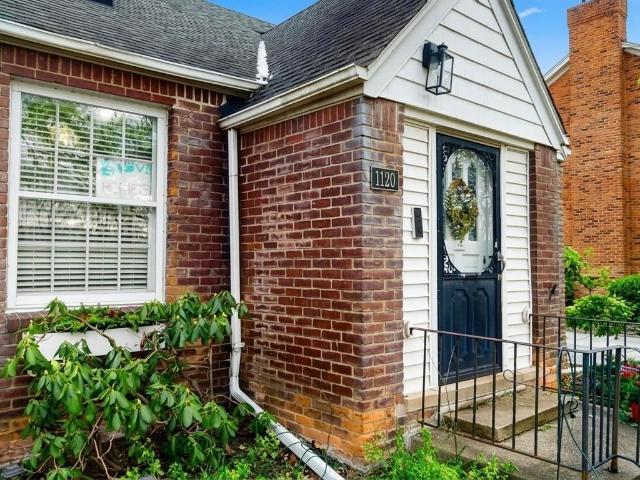1120 Vernier Road