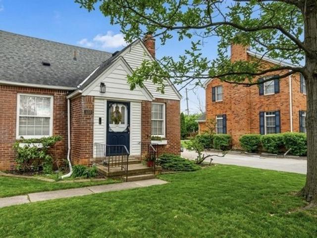 1120 Vernier Rd, Grosse Pointe Woods, MI 48236