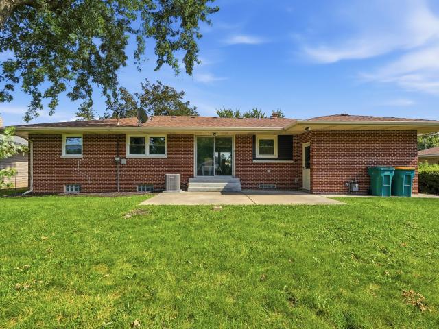 1120 W 54th Avenue