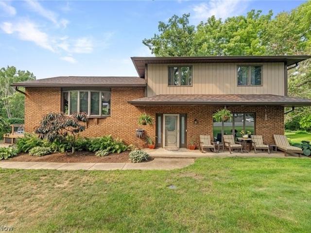 1120 W Comet Rd, Clinton, OH 44216