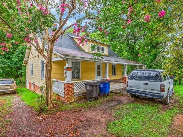1120 Waughtown St, Winston Salem, NC 27107