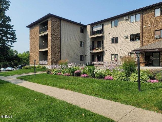 1120 12th St N Unit 16, Bismarck, ND 58501