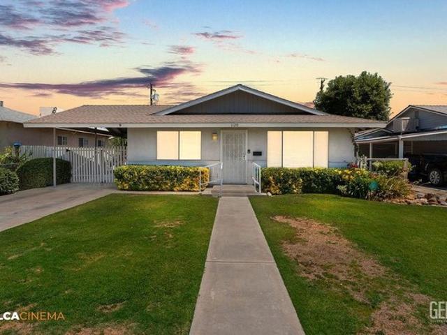 1120 1st St, Wasco, CA 93280
