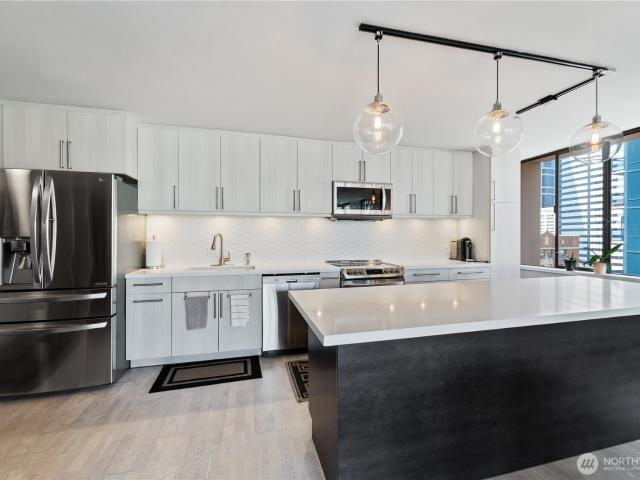 1120 8th Avenue # 1203
