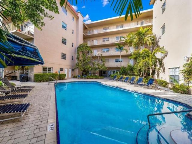 1120 99th St #305, Bay Harbor Islands, FL 33154