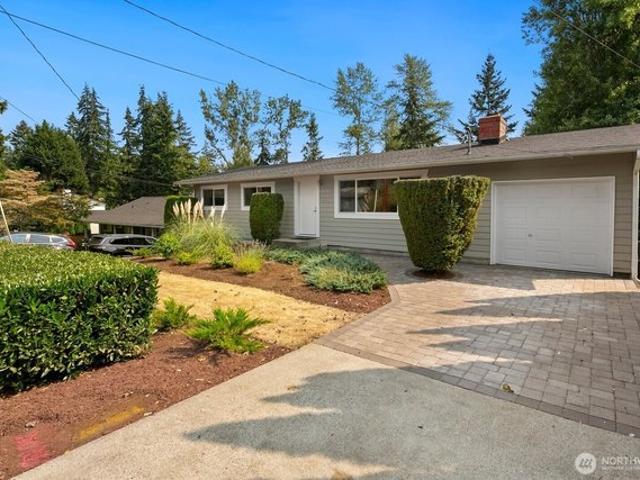 11213 NE 112th St, Kirkland, WA 98033