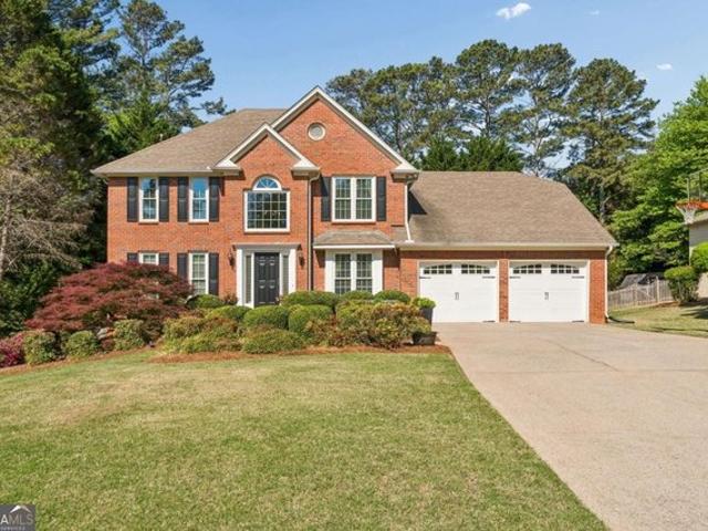11210 Surrey Park Trl, Johns Creek, GA 30097