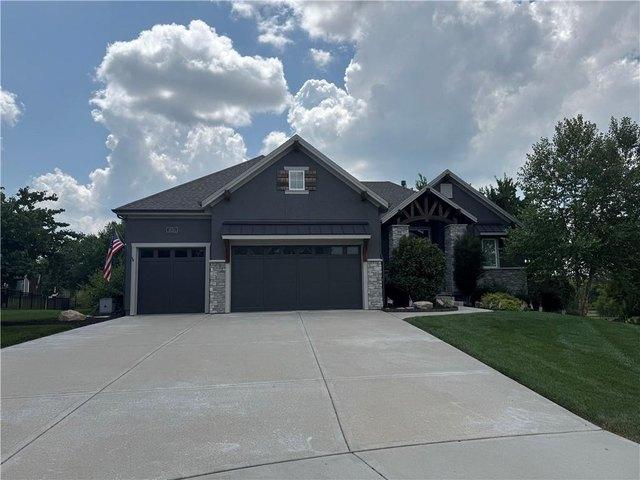 11211 W 171st Ter, Overland Park, KS 66221
