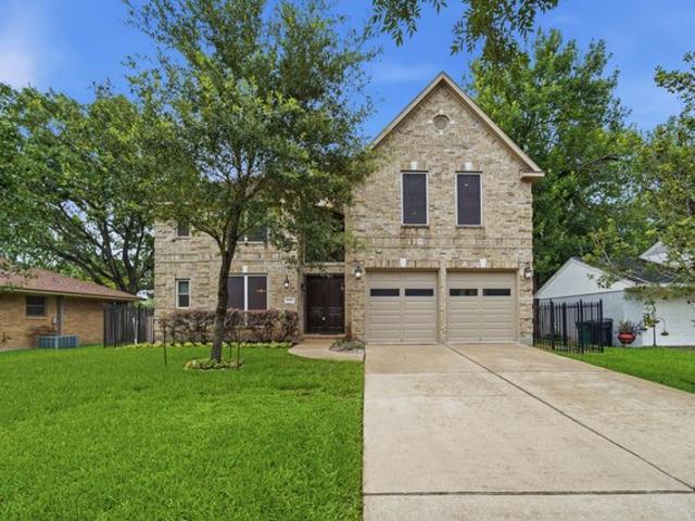 11211 Greenwillow St, Houston, TX 77035
